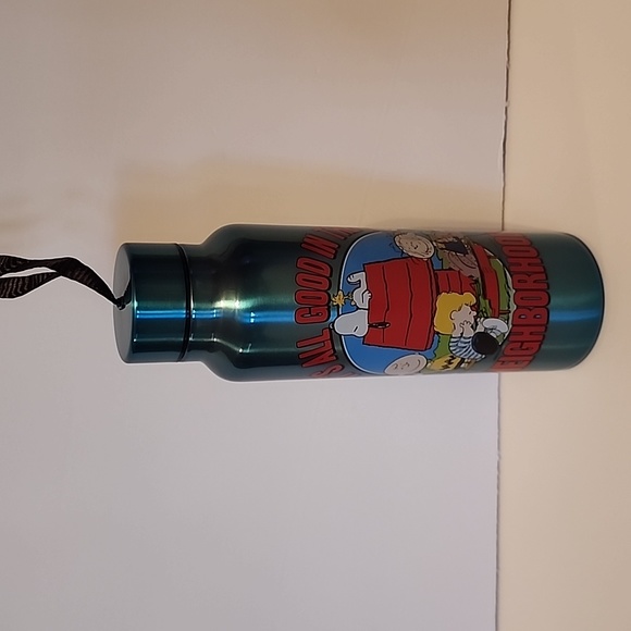 Peanuts | Kitchen | Peanuts 27 Oz Stainless Water Bottle | Poshmark
